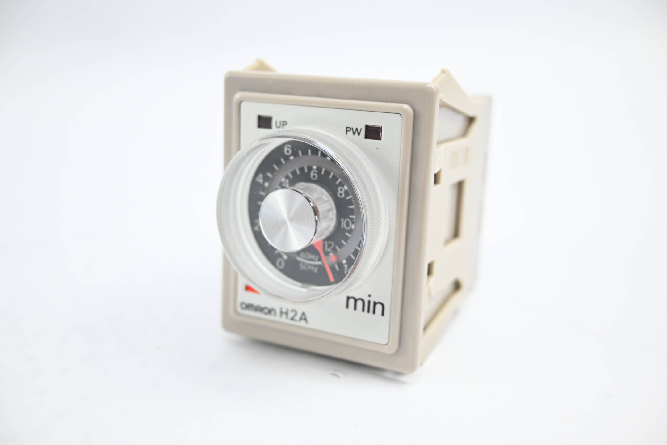 Omron Motor Driven Timer 14m 220 VAC ( H2A-7H )