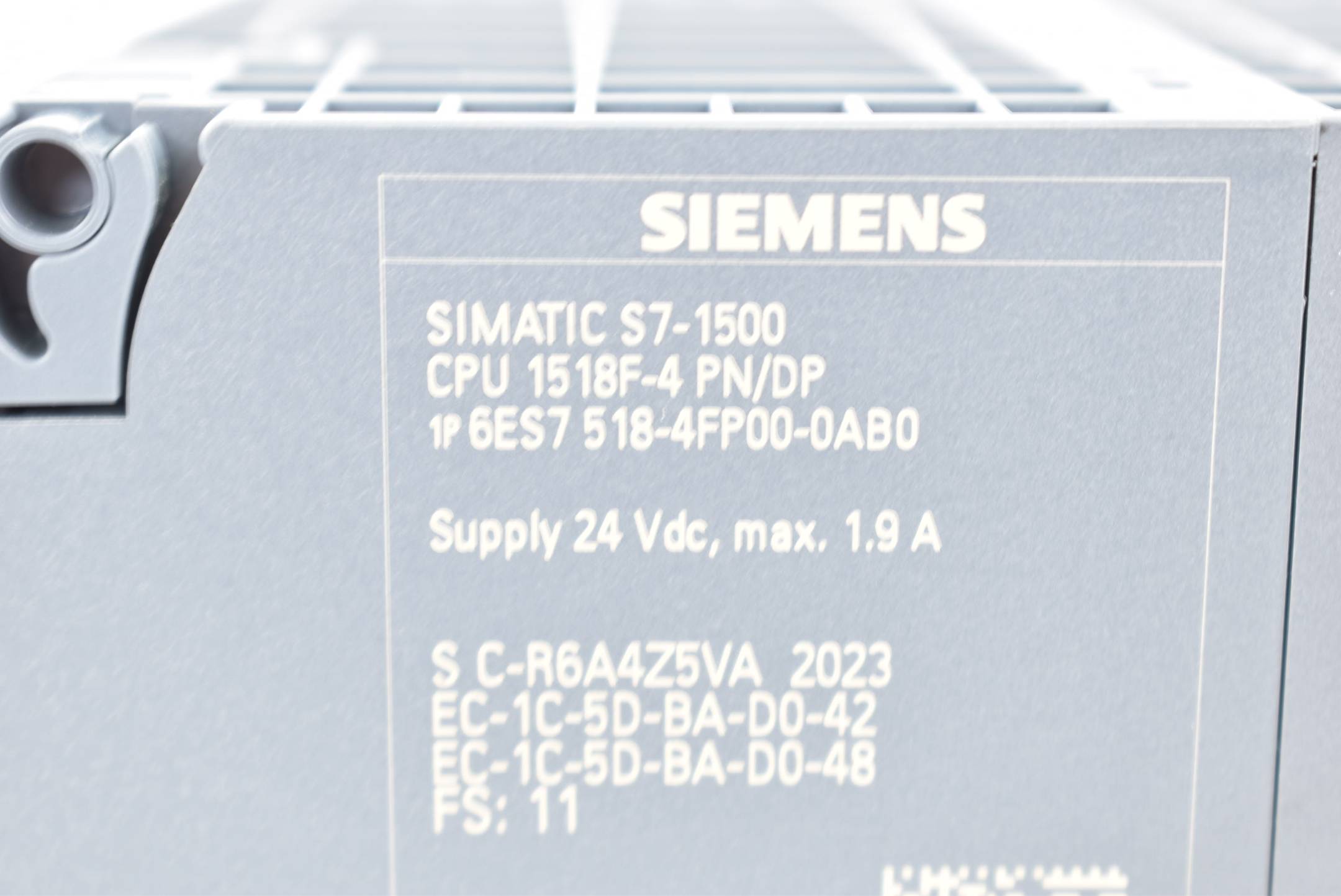 Siemens Simatic S7-1500F 6ES7518-4FP00-0AB0 ( 6ES7 518-4FP00-0AB0 ) E. 11