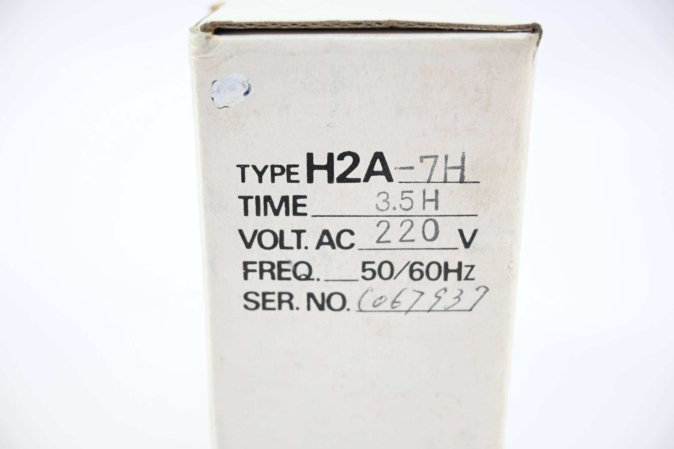 Omron Motor Driven Timer 3.5h 220 VAC ( H2A-7H )