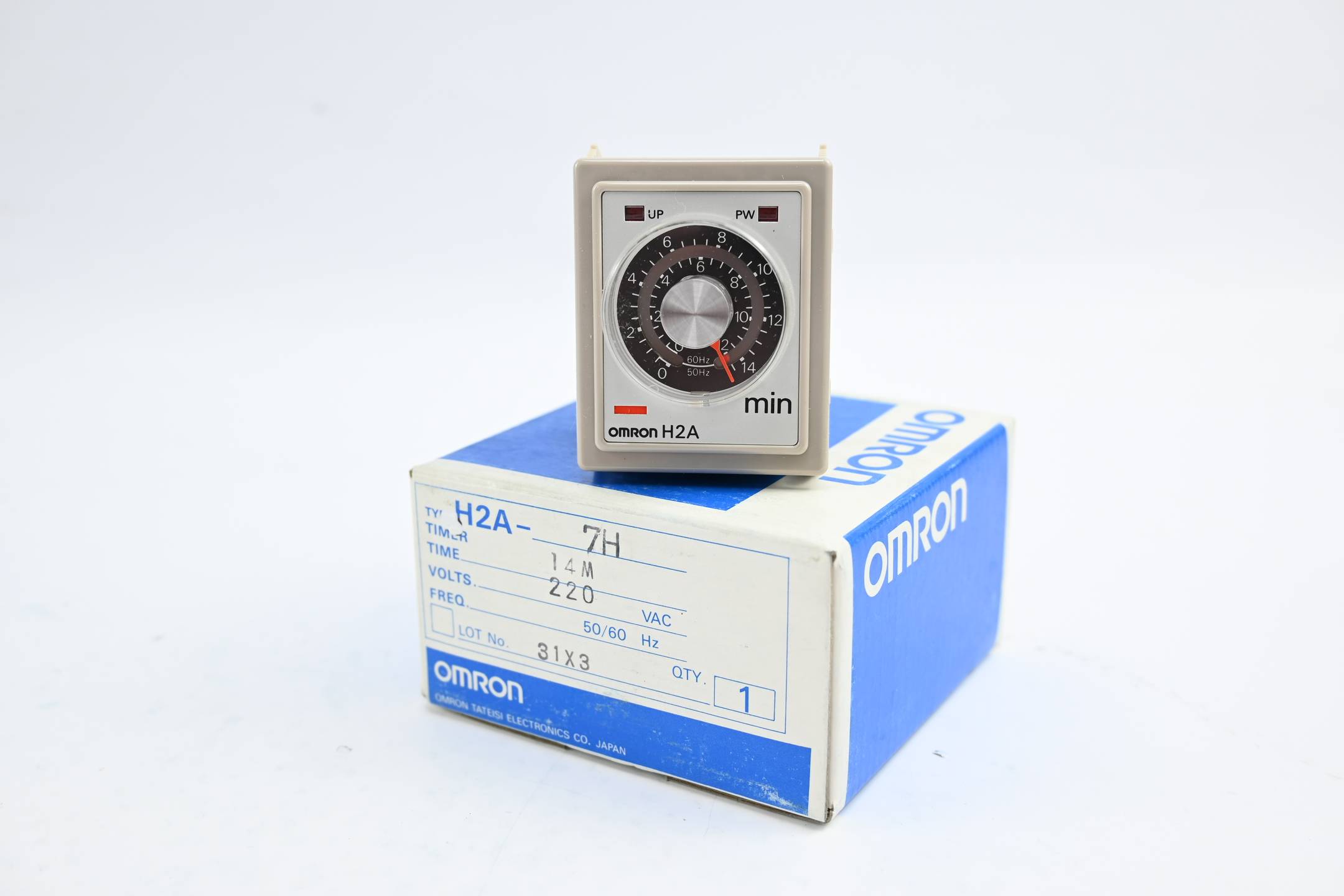 Omron Motor Driven Timer 14m 220 VAC ( H2A-7H )