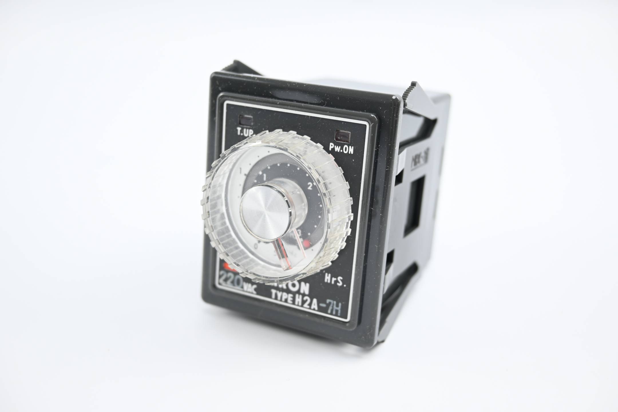 Omron Motor Driven Timer 3.5h 220 VAC ( H2A-7H )
